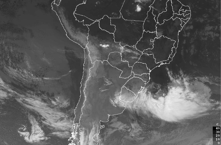Inmet eleva para "muito perigoso" o nível das tempestades em SC e no RS