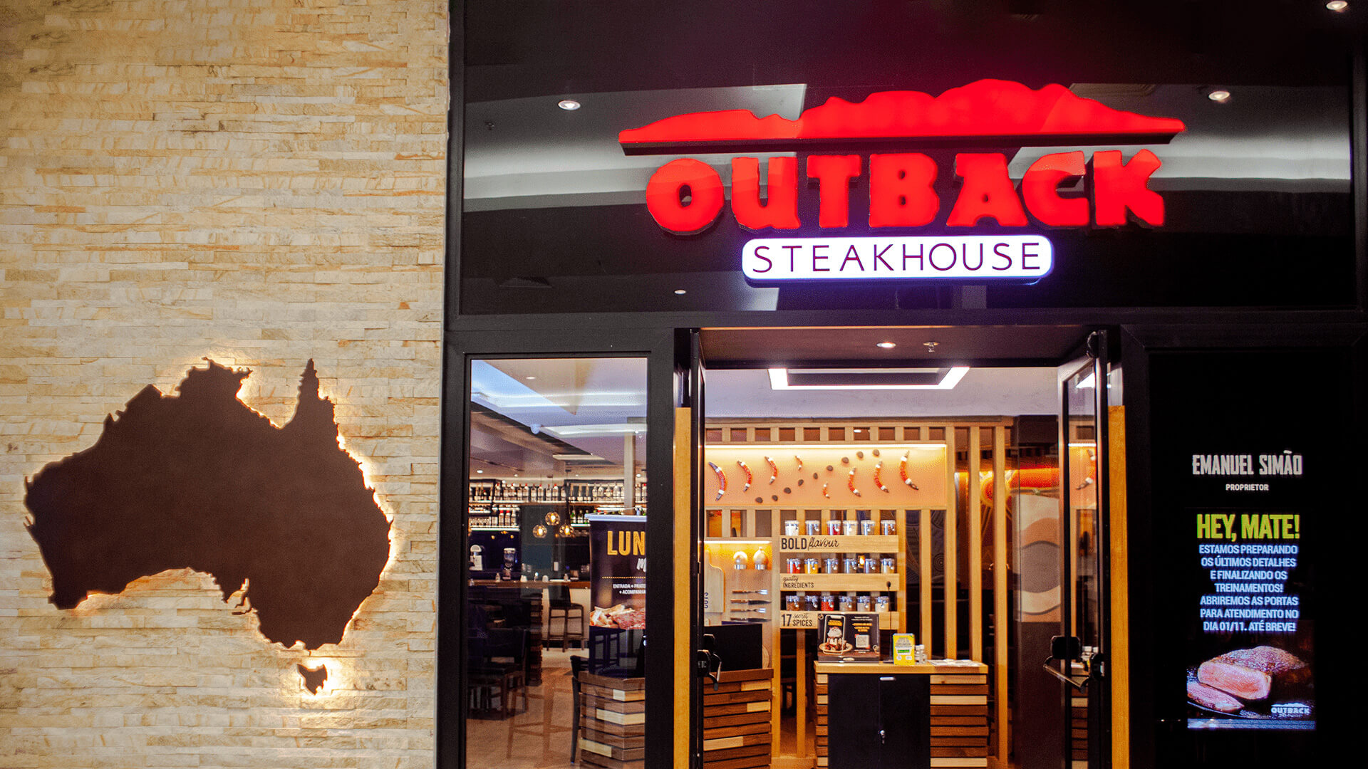 Vinci compra operação no Brasil da Bloomin' Brands, dona do Outback