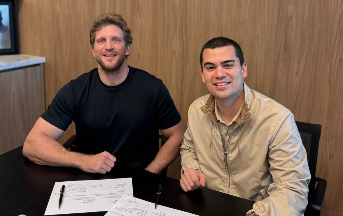 Após brigarem, fazerem as pazes e concluírem um prédio icônico em Balneário Camboriú ...