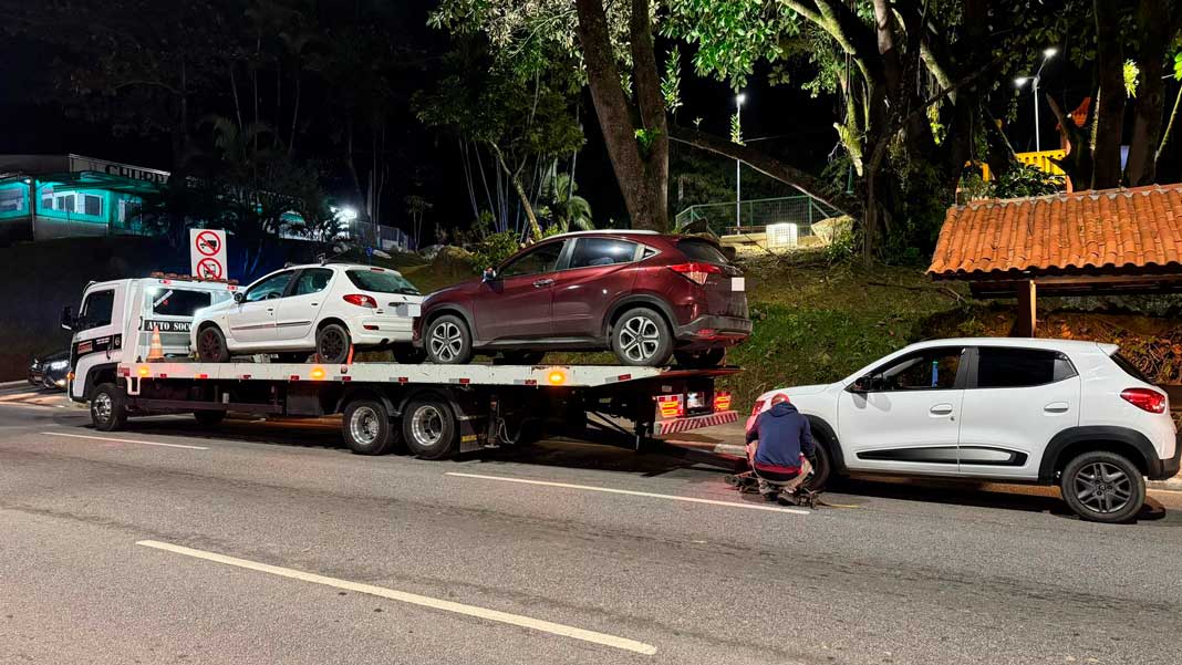 Mais de 100 motoristas abordados em blitz, um deles foi flagrado ...