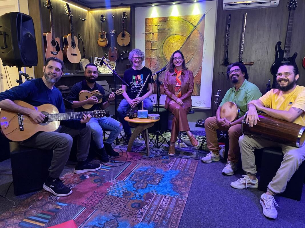 Cantora Susi Brito convida músicos para participar do Clube Roda de ...